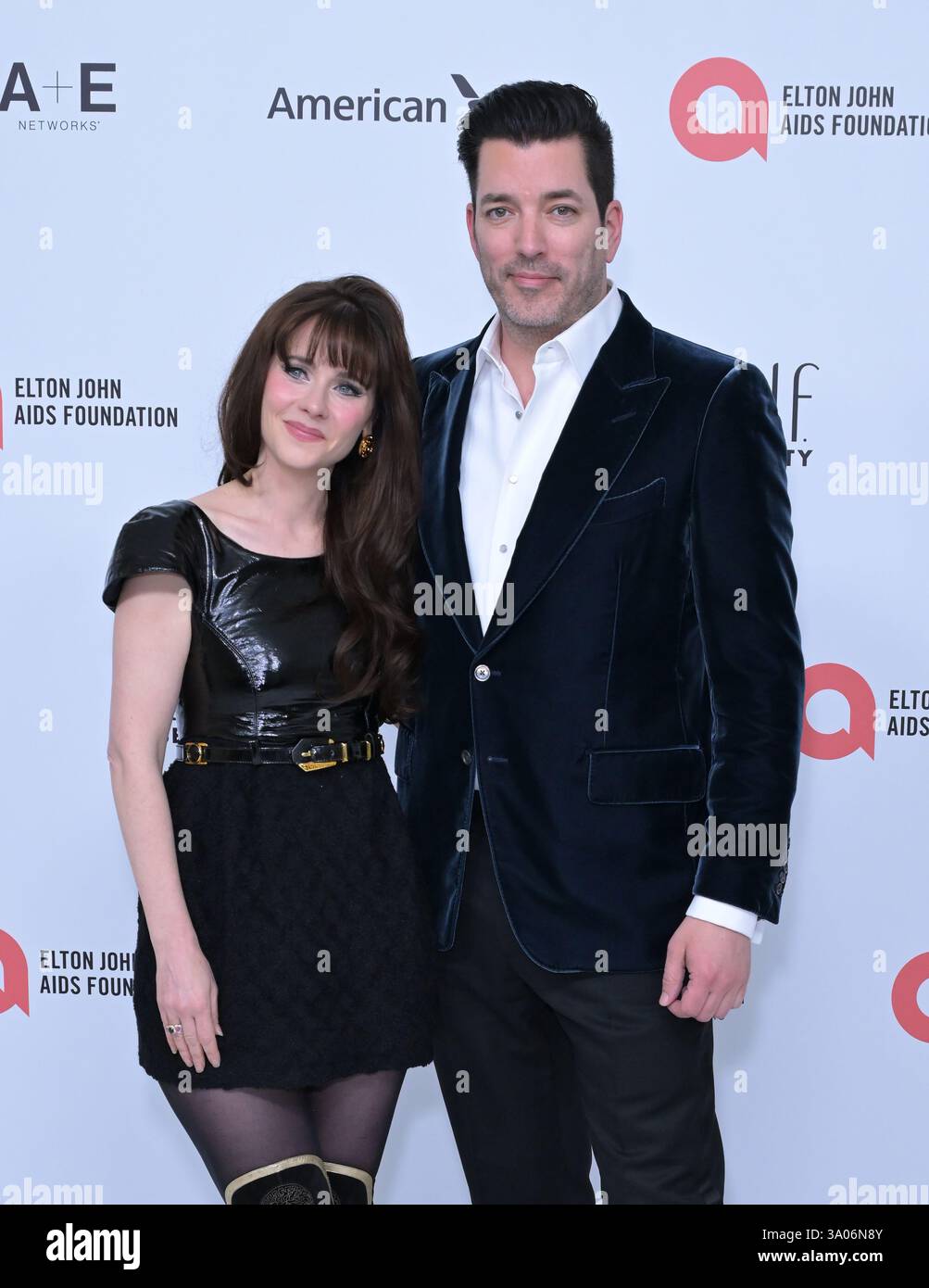 West Hollywood, USA. 29th Feb, 2024. Zooey Deschanel and Jonathan Scott ...