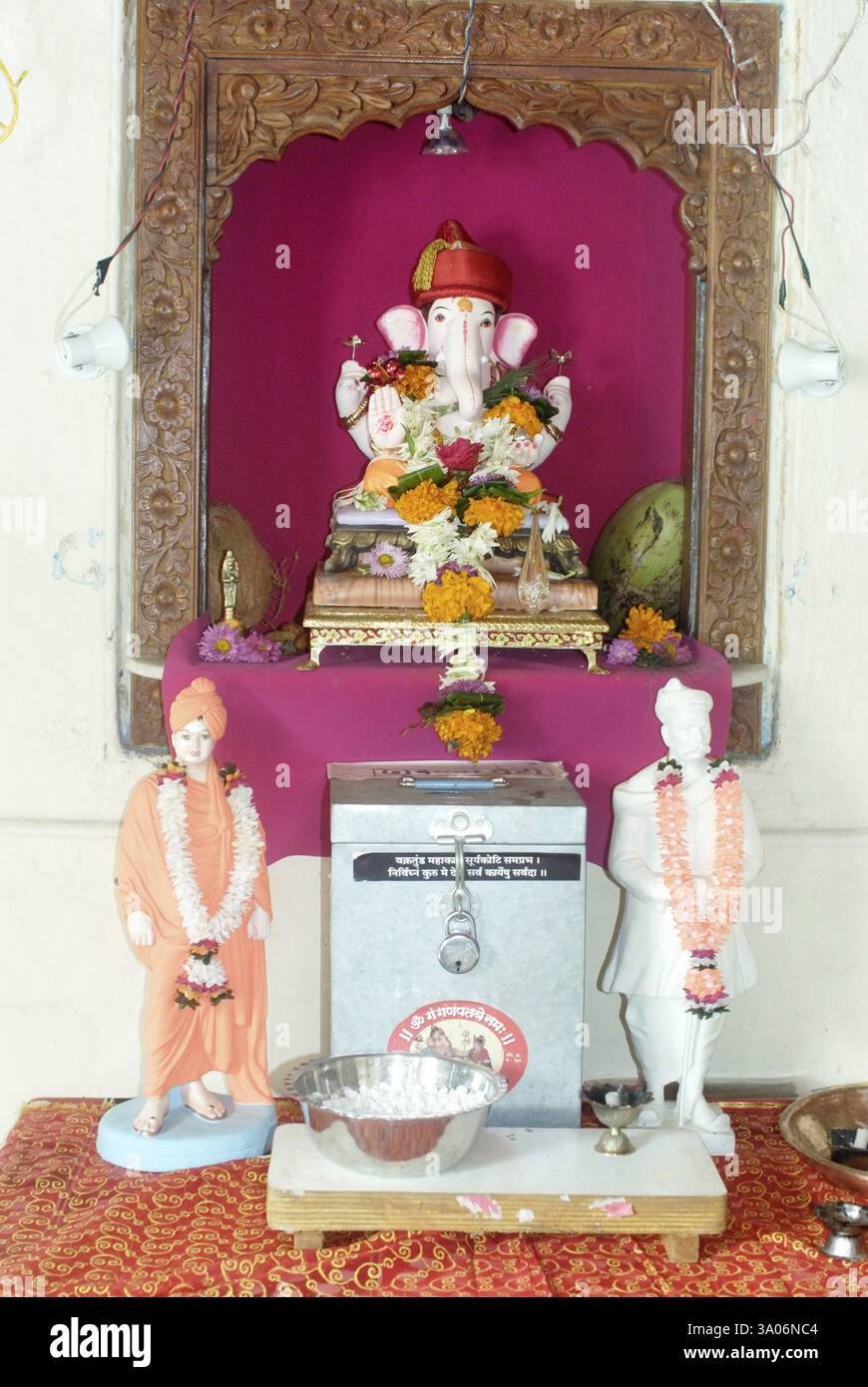 First idol of Lord Ganesh established by Lokmanya Tilak 1894 at Sardar ...
