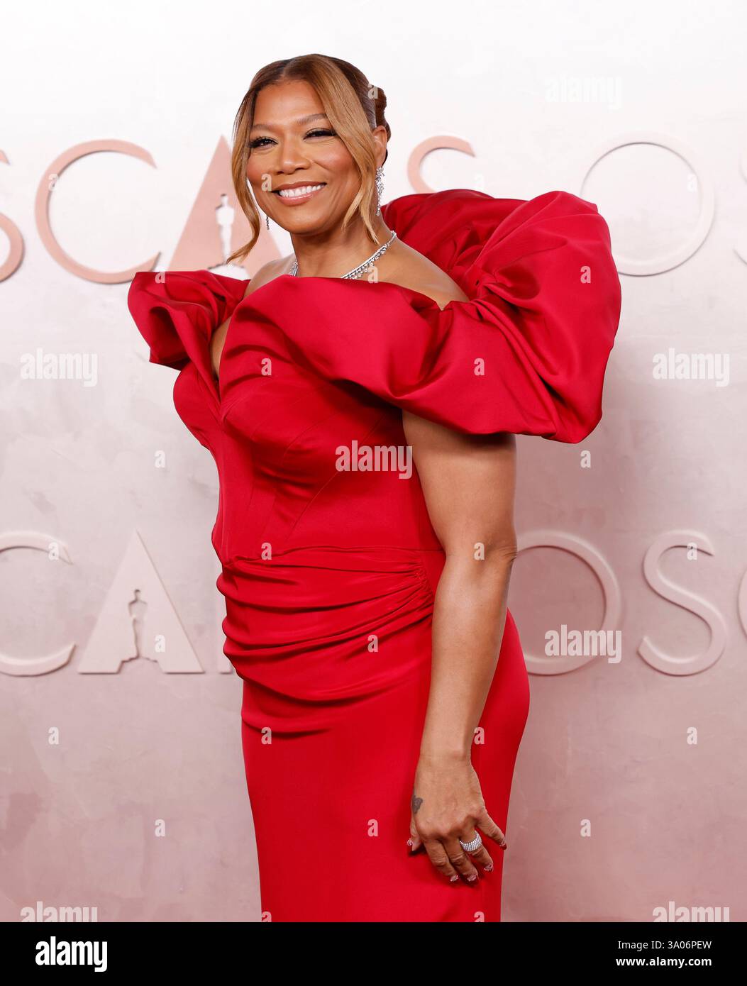 Los Angeles, United States. 02nd Mar, 2025. Queen Latifah arrives on ...