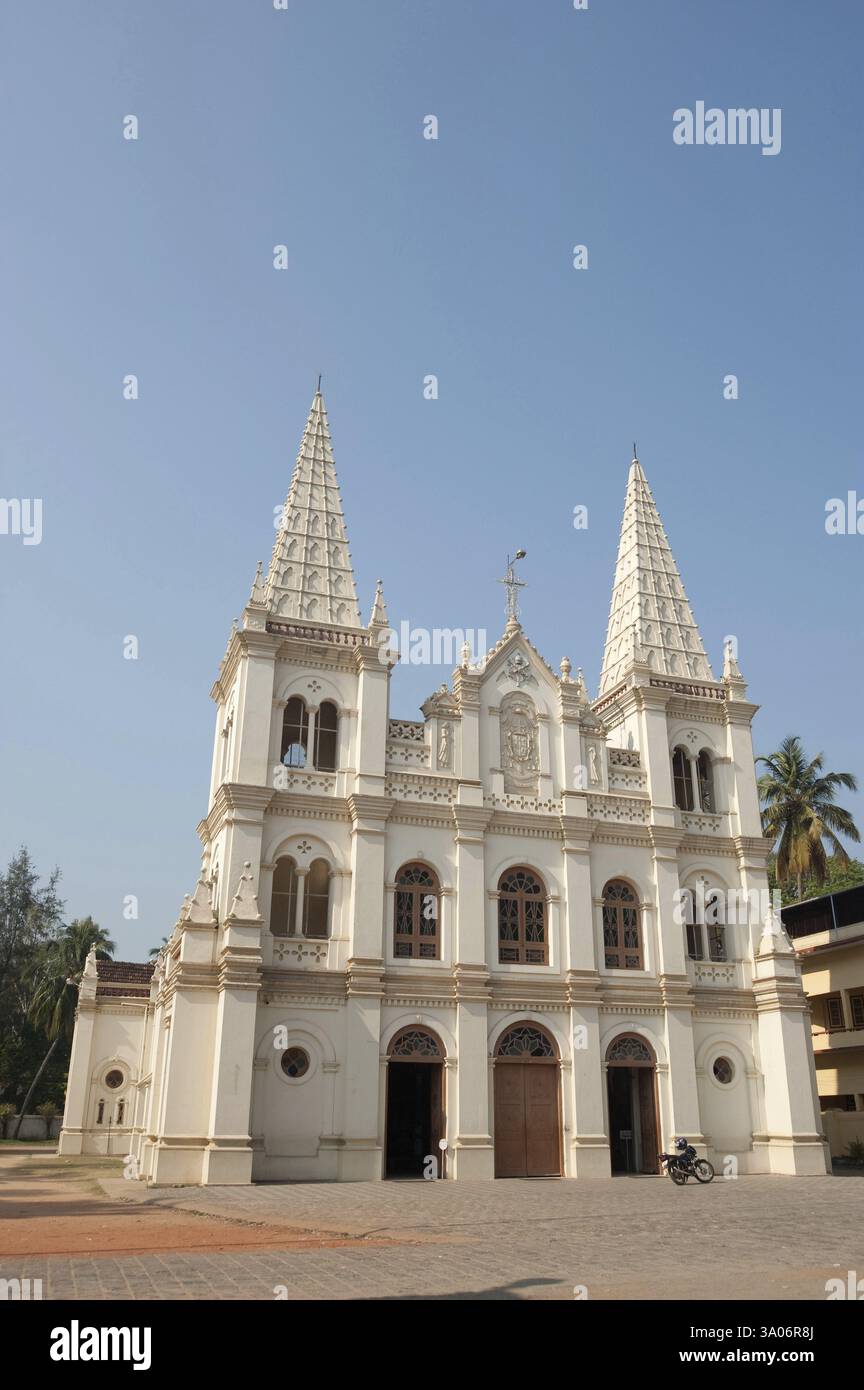 Old window cochin kochi hi-res stock photography and images - Alamy