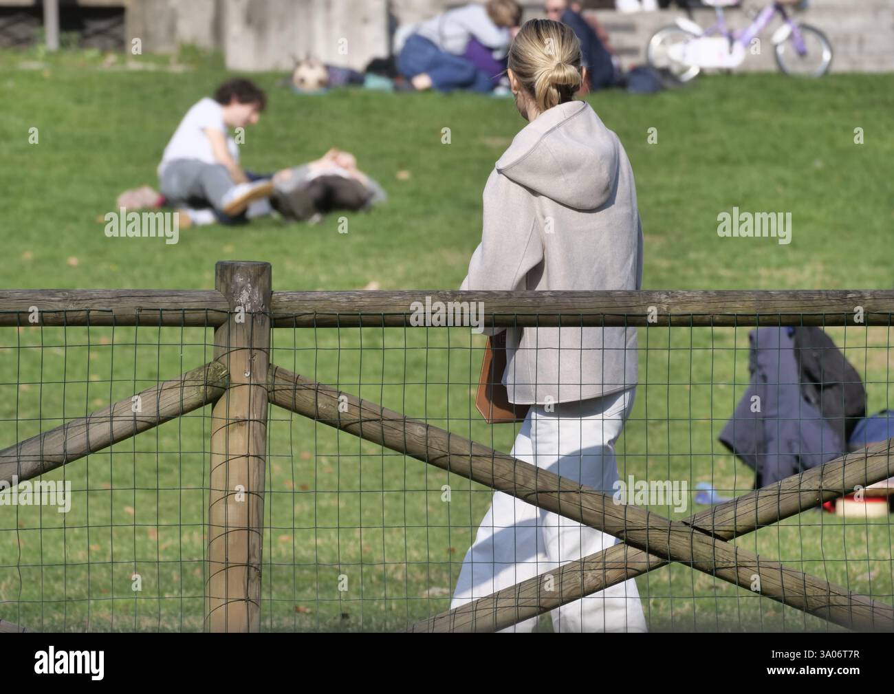 Milan, Italy. 03rd Mar, 2025. American actress Kelly Rutherford walking ...