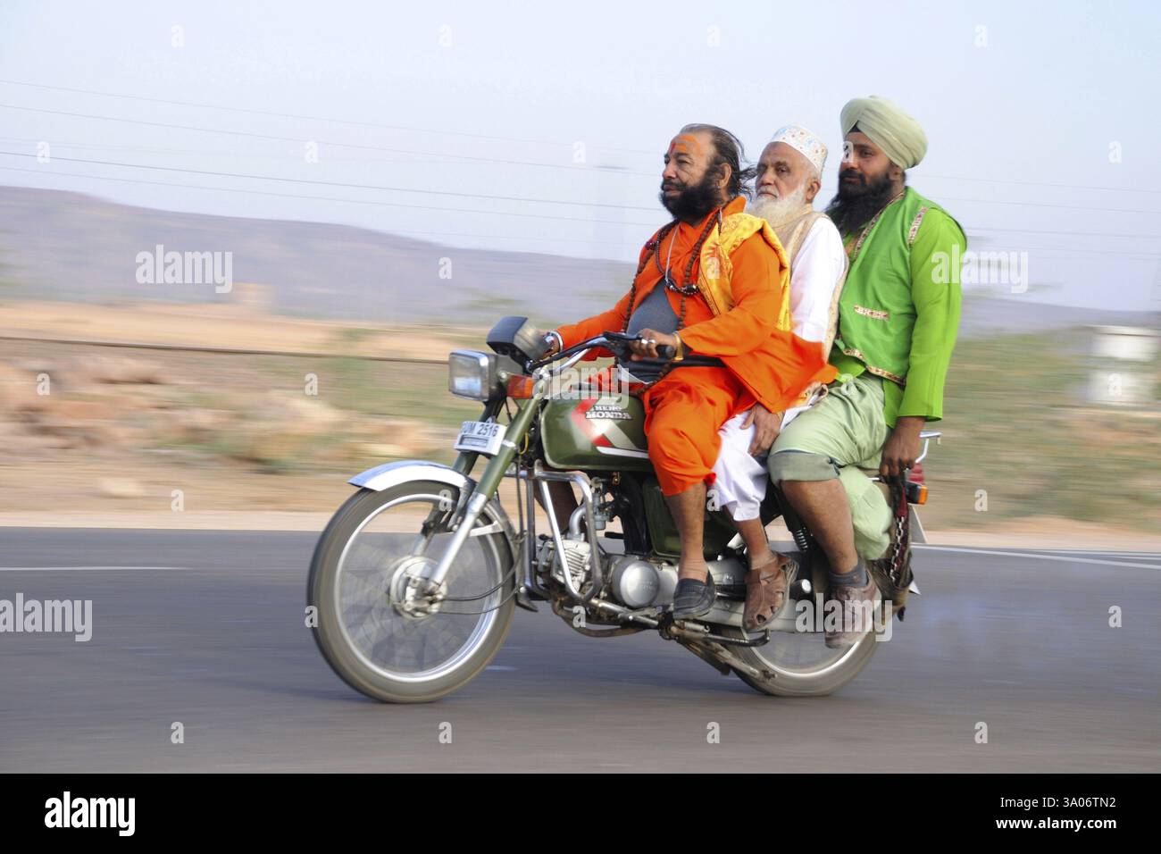 Two guys motorbike hi-res stock photography and images - Alamy
