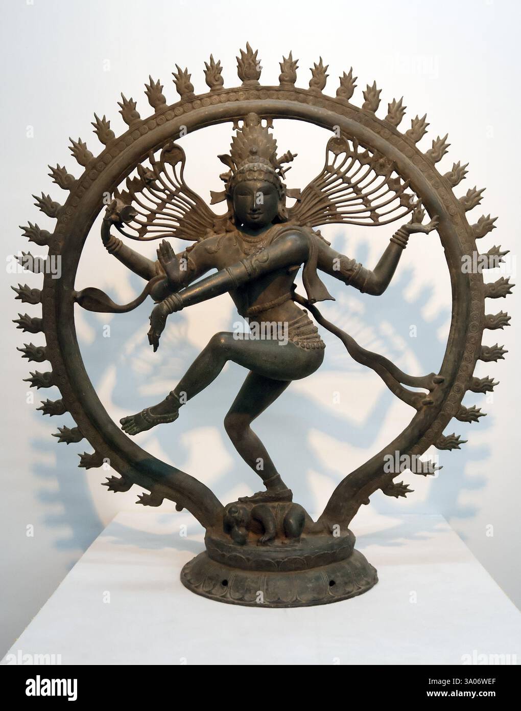 Bronze statue of Natraj, Kankoduthavanitham, Tanjore Thanjavur, Tamil ...