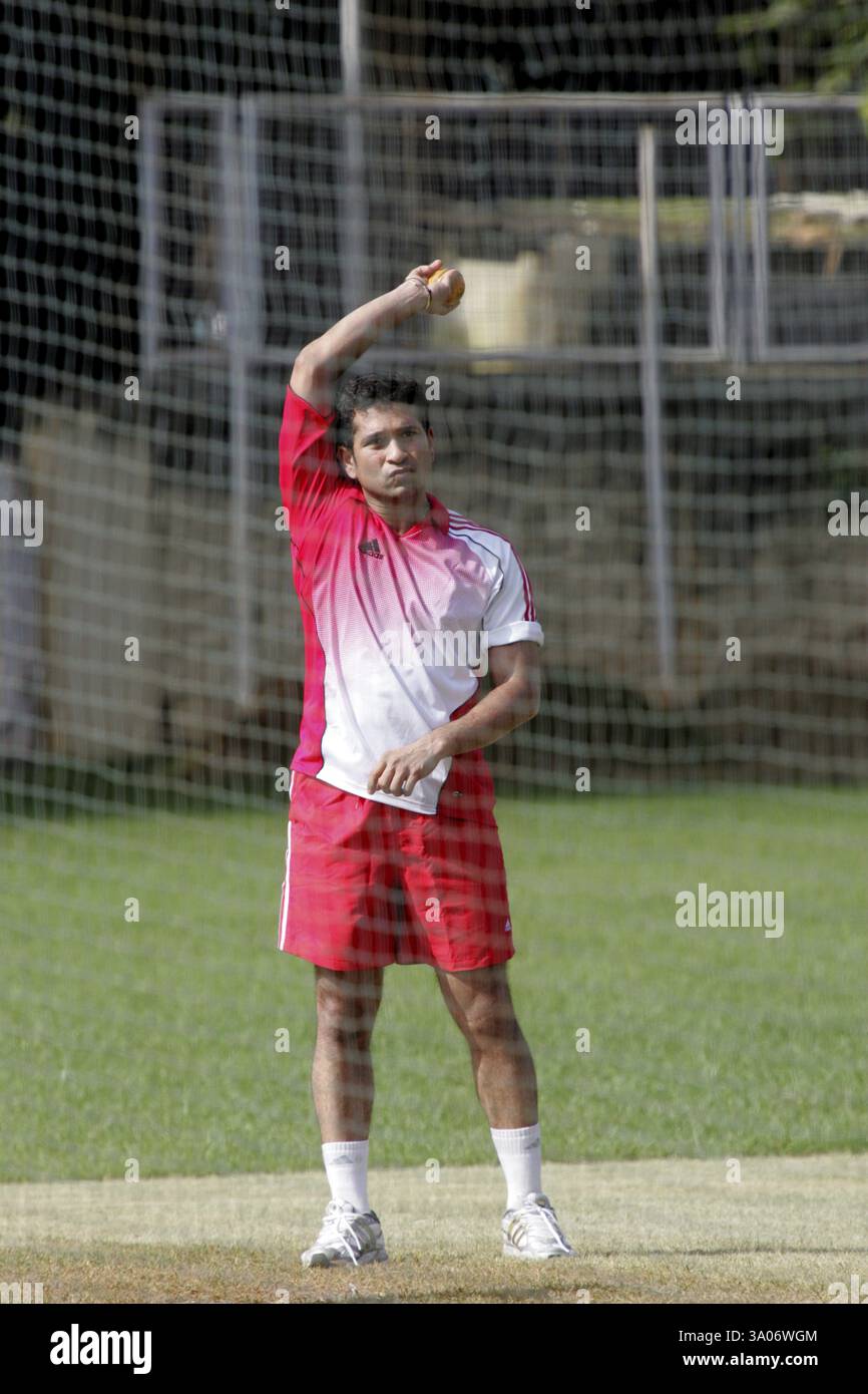 Master Blaster Sachin Tendulkar net practicing, Bombay Mumbai ...