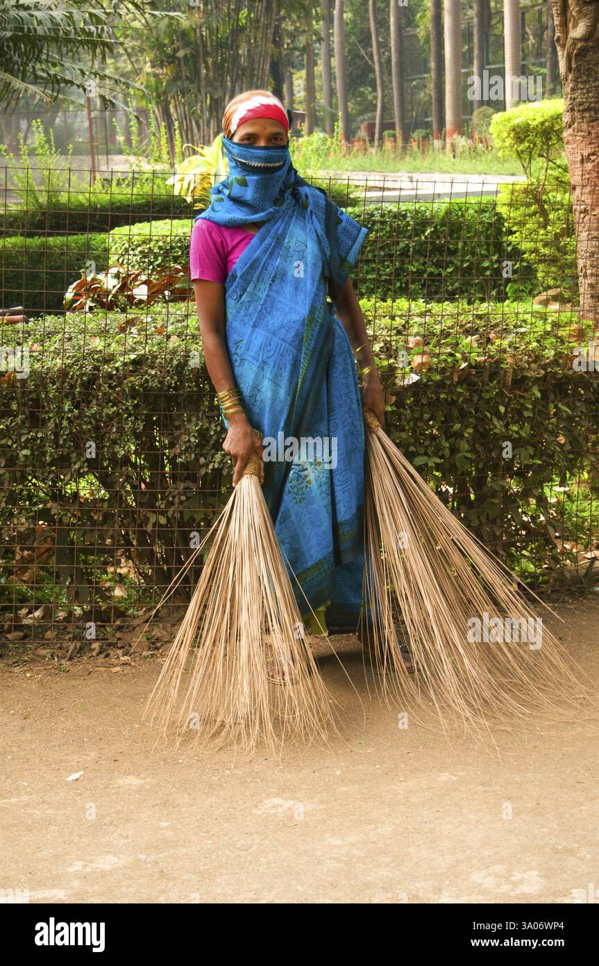 Road sweepers broom hi-res stock photography and images - Alamy