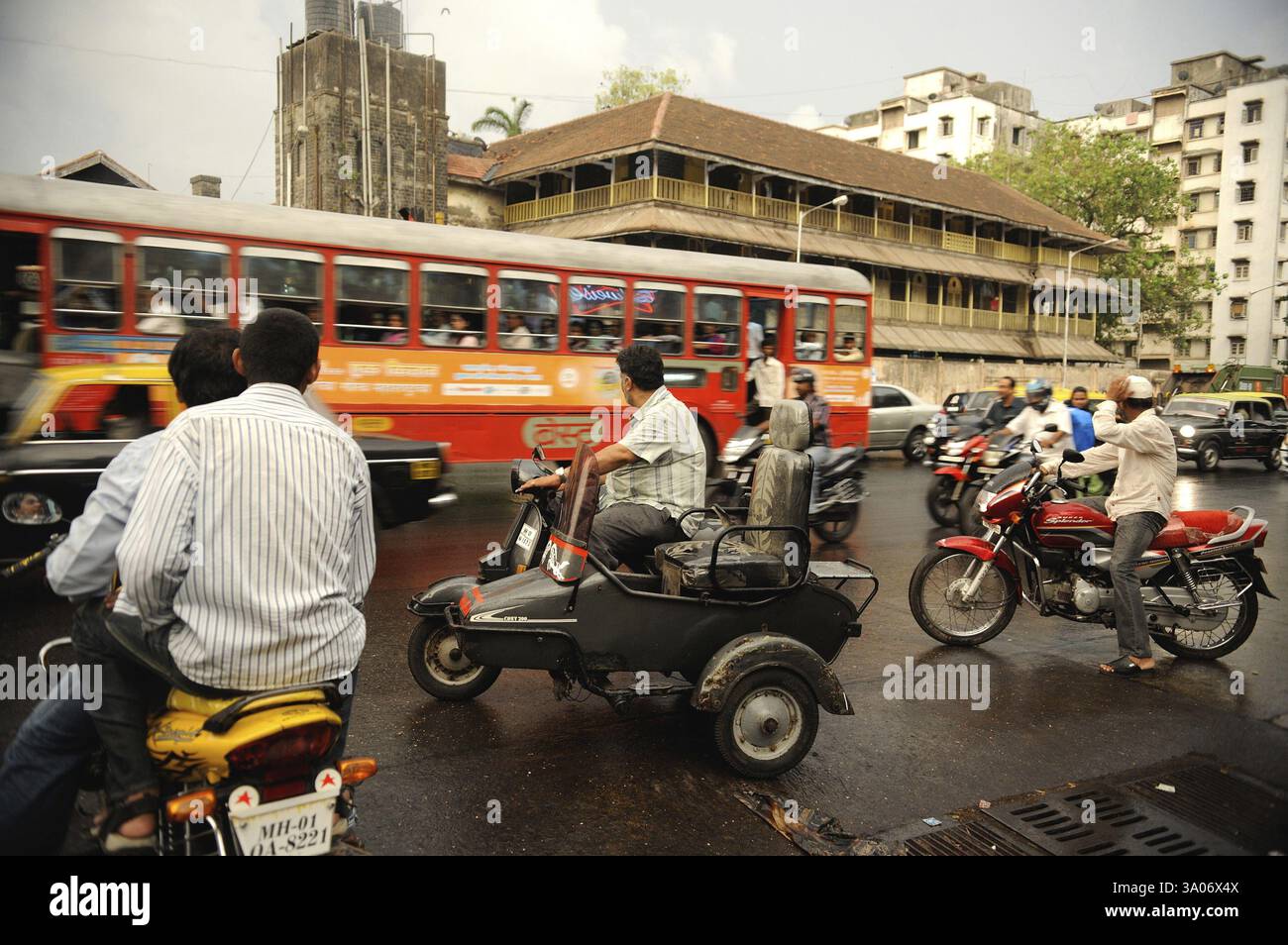 Bike riders on indian roads hi-res stock photography and images - Alamy