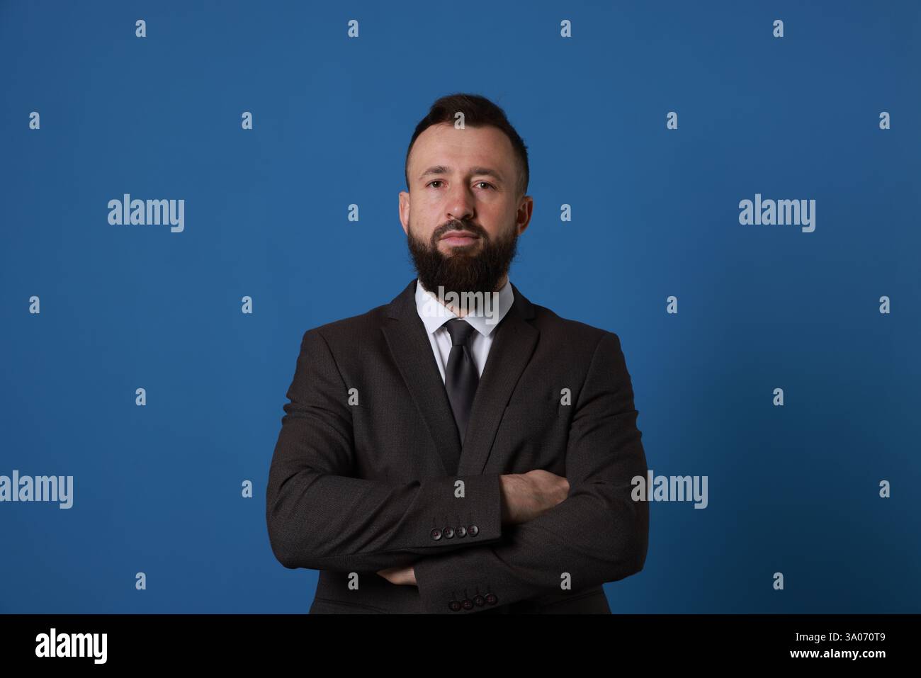 Bearded man in blue suit hi-res stock photography and images - Alamy