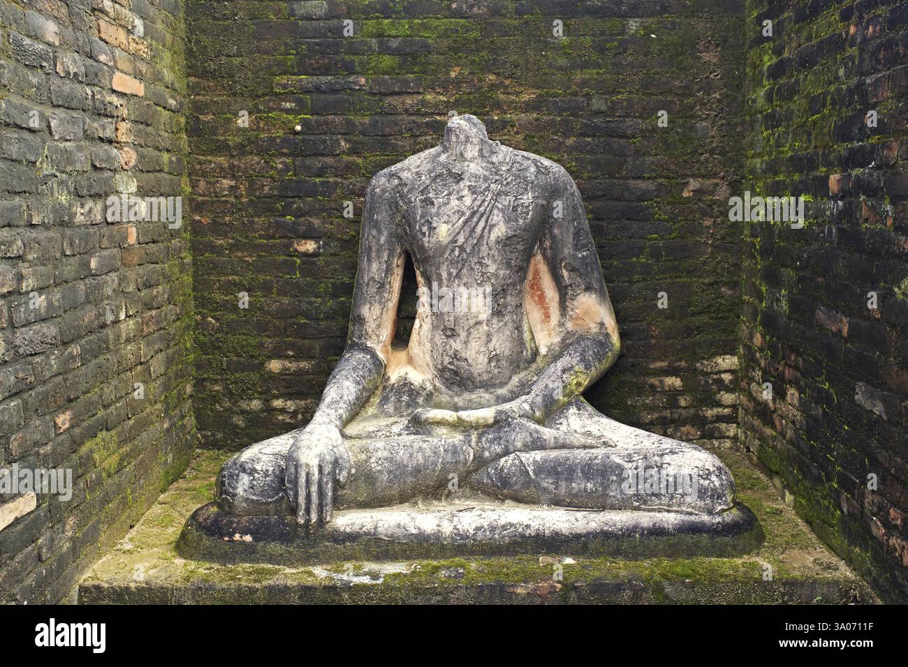 Statue of lord Buddha, Buddhist site stupa is 1400 feet-edge & 51 feet ...