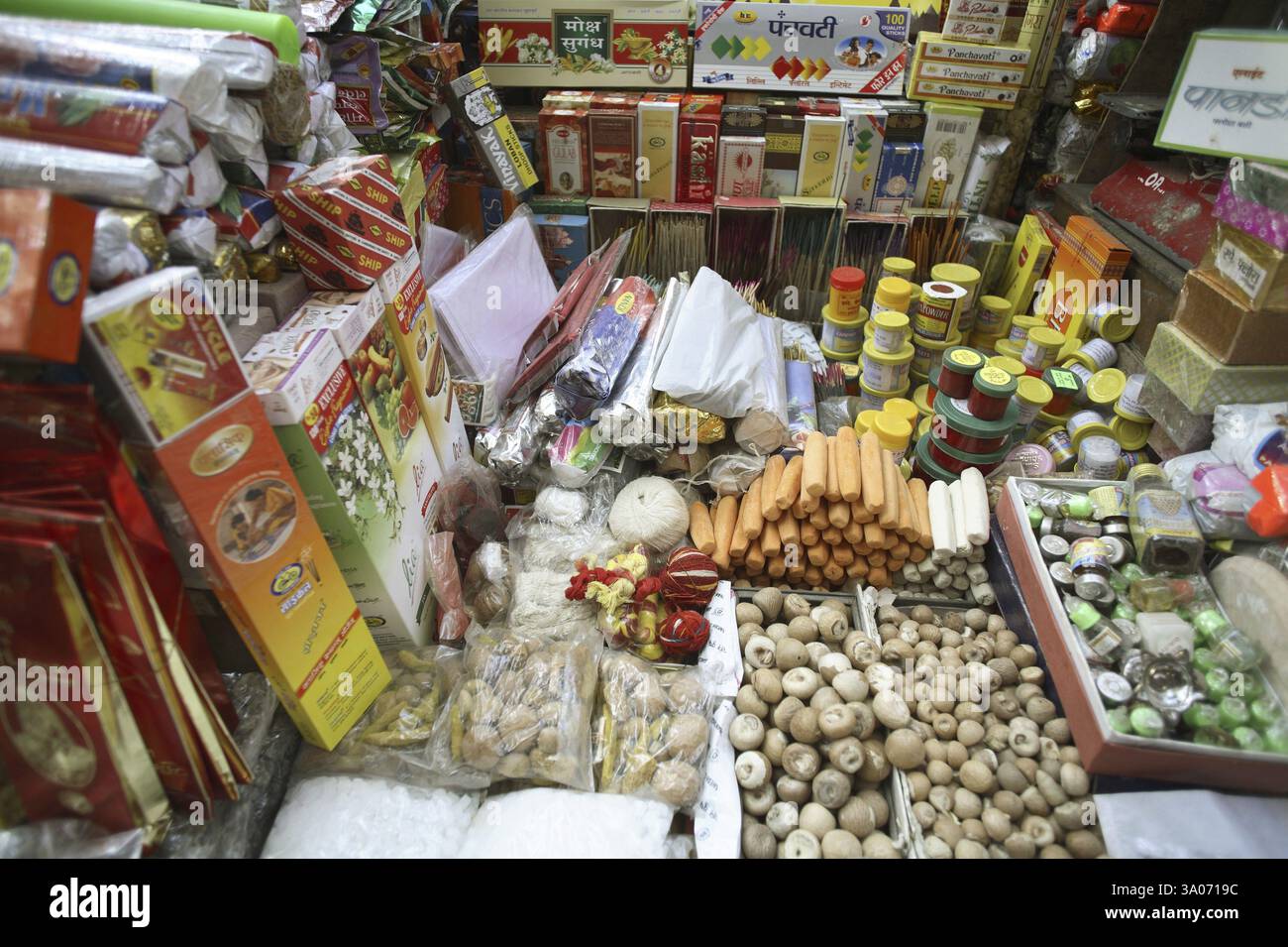 Smoke dhoop agarbatti incense sticks hi-res stock photography and ...