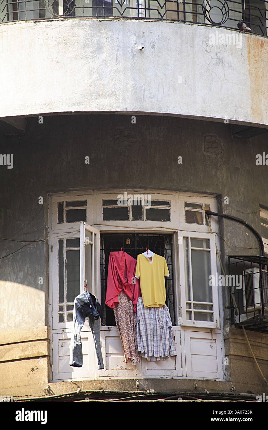 Old building mangrol mansion drying clothes, Bombay Mumbai, Maharashtra ...