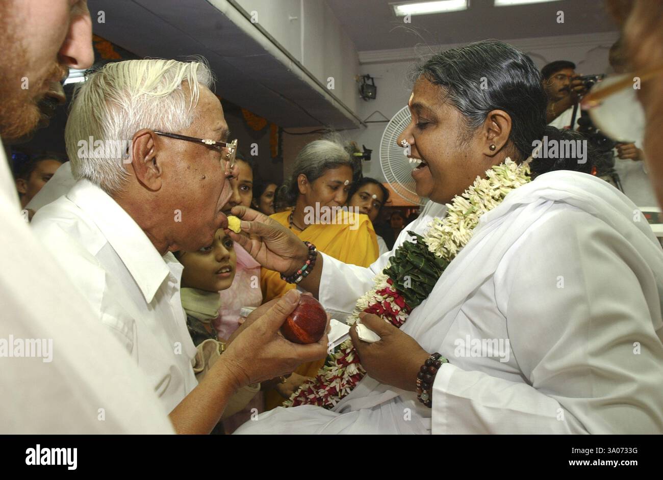 Maa amritanandamayi amma spiritual leader, India NO MR Stock Photo - Alamy