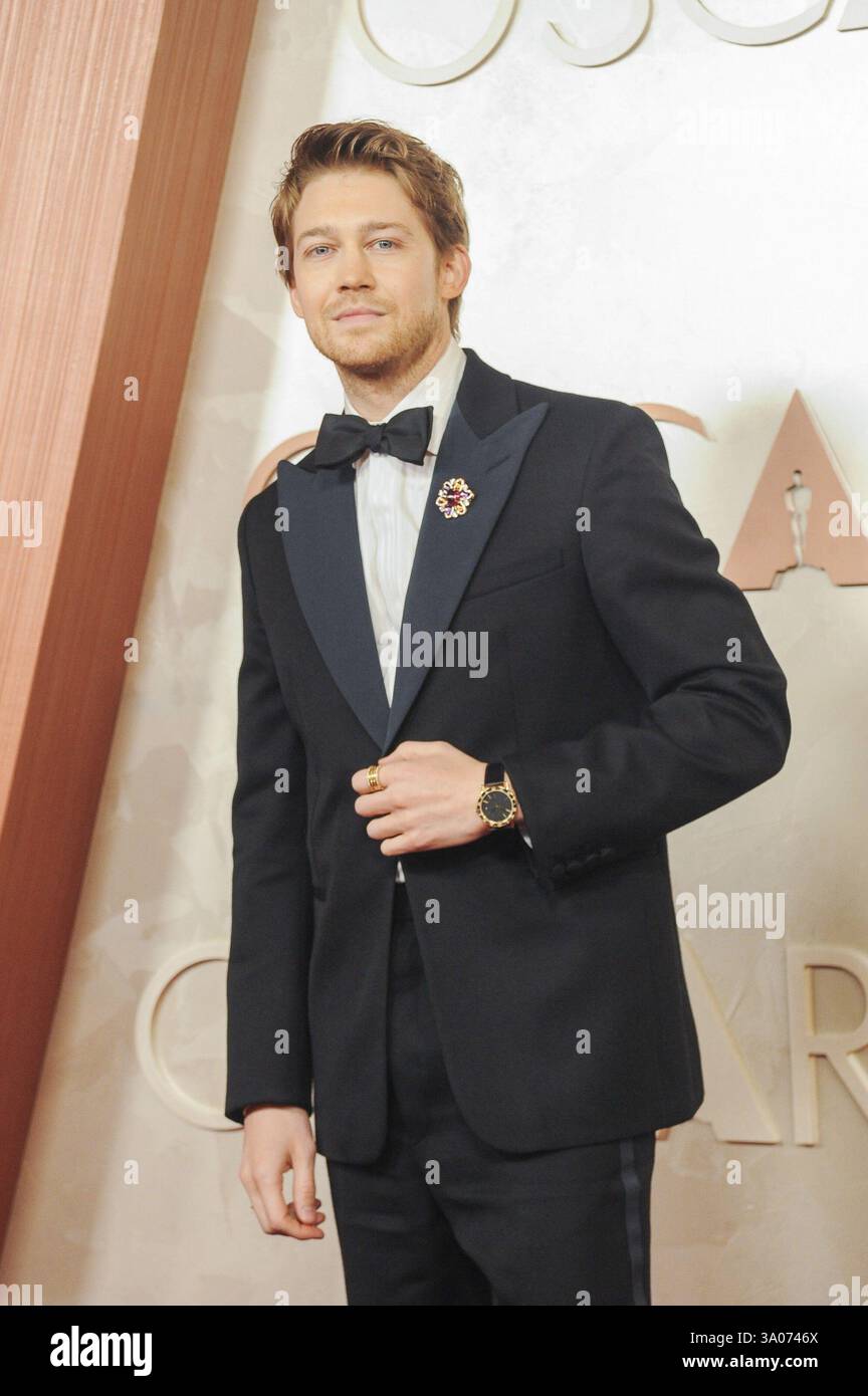 Ca. 02nd Mar, 2025. Joe Alwyn at arrivals for The 97th Academy Awards ...