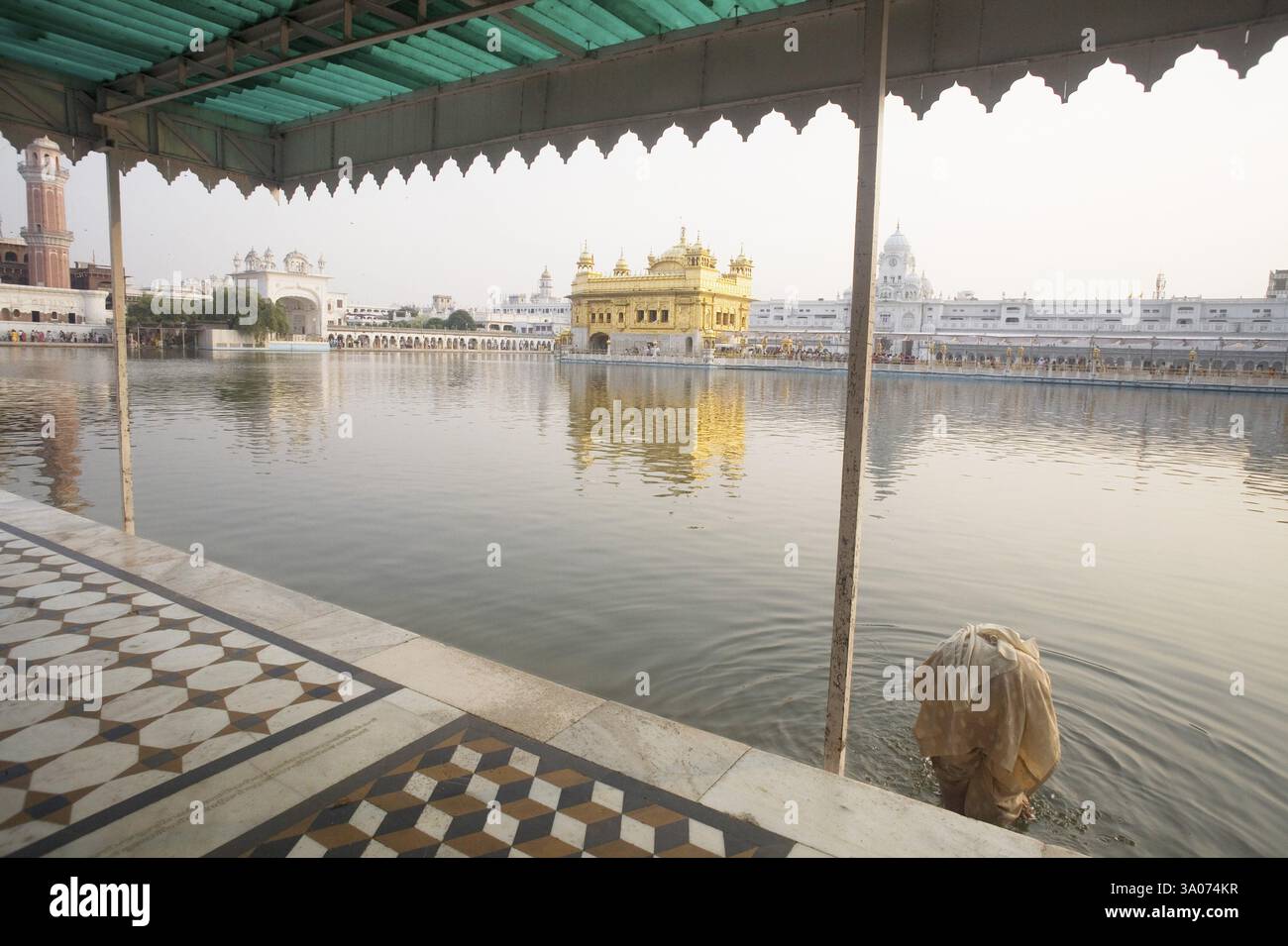 Hari Mandir Sahib, Swarn Mandir Golden temple, Amritsar, Punjab, India ...
