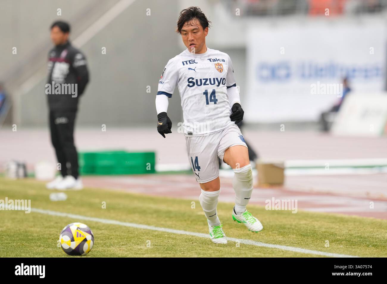 JFE Harenokuni Stadium, Okayama, Japan. 2nd Mar, 2025. Reon Yamahara (S-Pulse), MARCH 2, 2025 ...