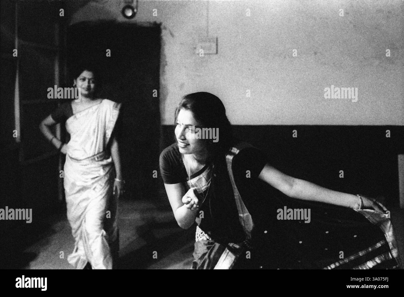 Lavani artist, traditional dance form, Modnib, Maharashtra, India NO MR ...