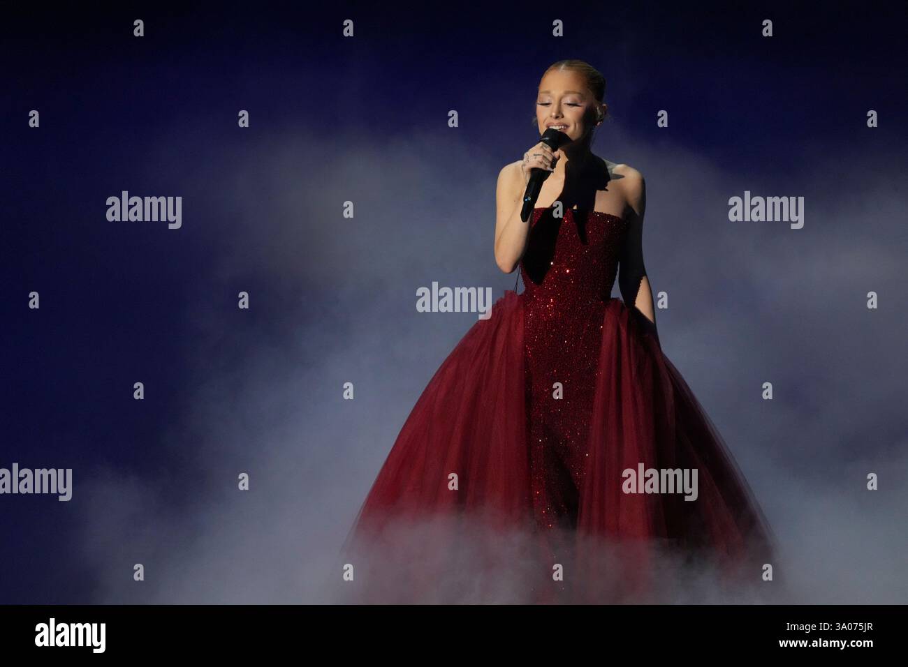 Ariana Grande performs 'Over the Rainbow" during the Oscars on Sunday ...