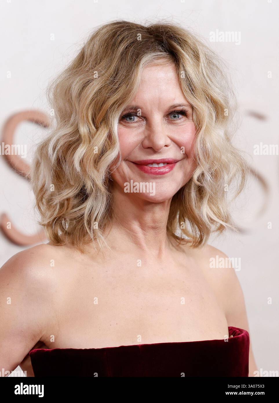 Los Angeles, United States. 02nd Mar, 2025. Meg Ryan arrives on the red ...