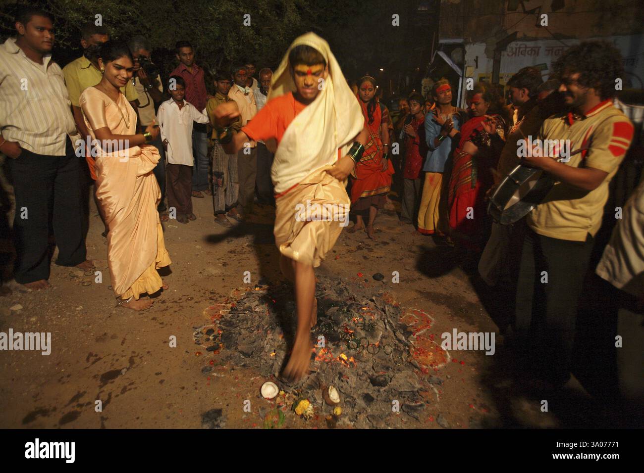 Eunuch who got married to idol of Rishi Jamat Agni walking on fire pyre ...