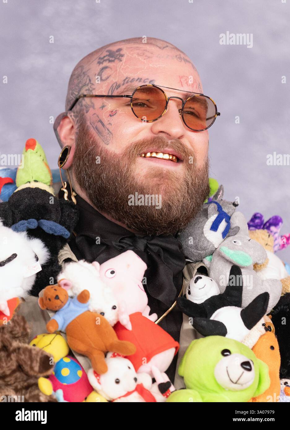 London, UK. 1st March, 2025. (EDITORIAL USAGE ONLY) Teddy Swims attends ...