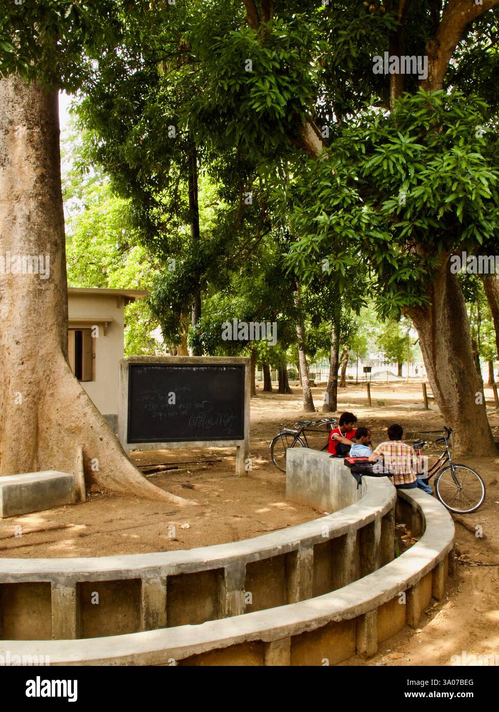 Open-air classroom in Santiniketan, the university founded by ...