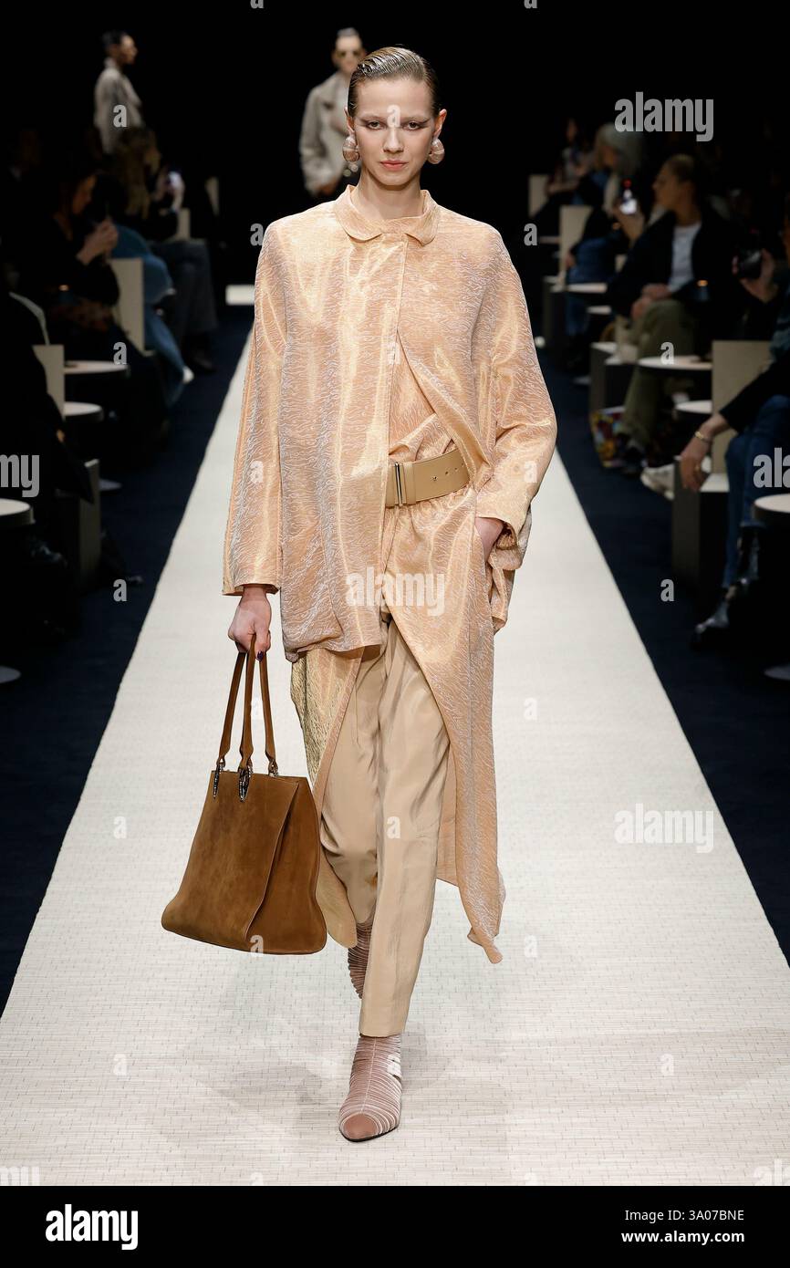 GIORGIO ARMANI Autumn-Winter 2025 runway during Milan Fashion Week on ...