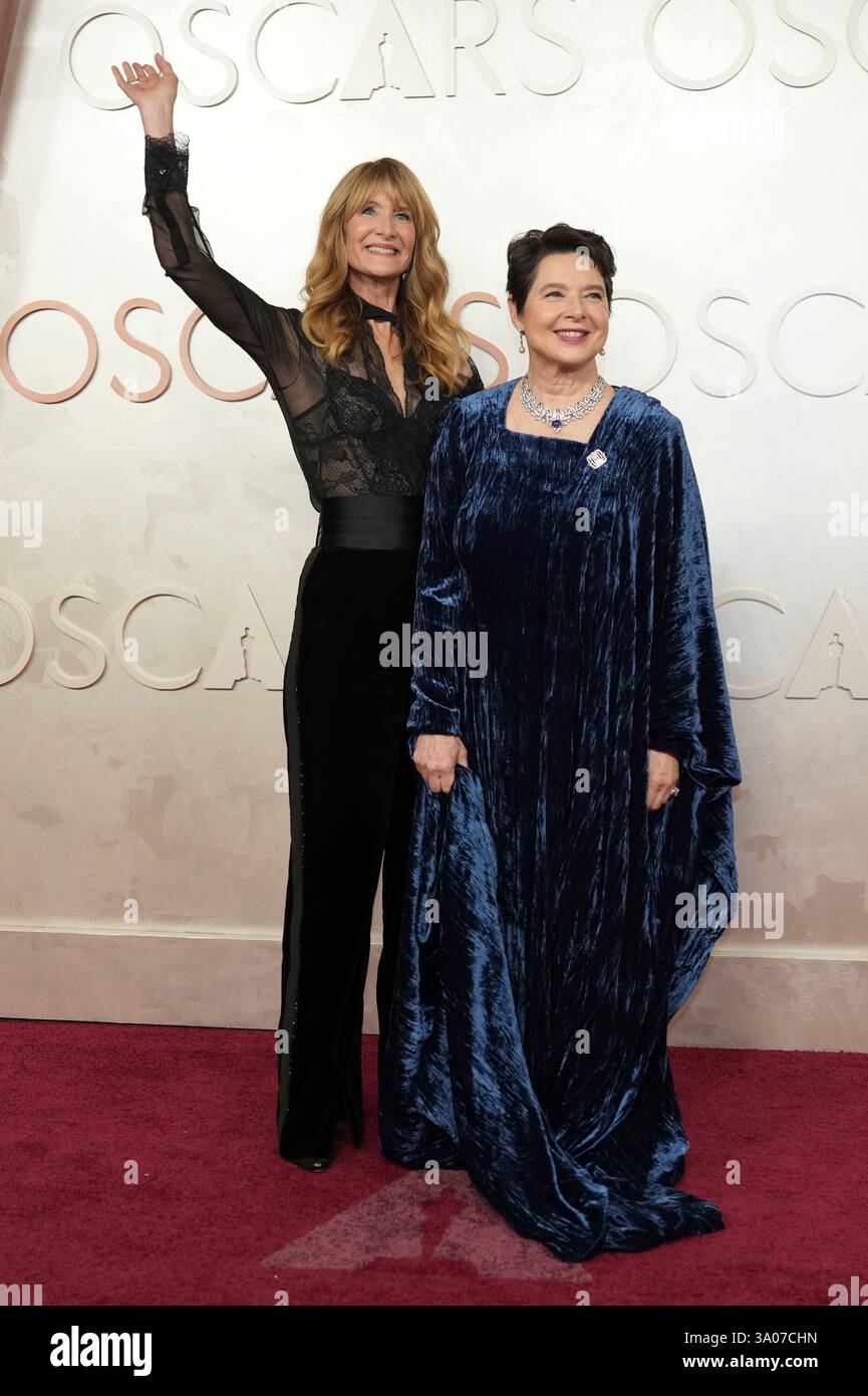 Laura Dern, left, and Isabella Rossellini arrive at the Oscars on ...