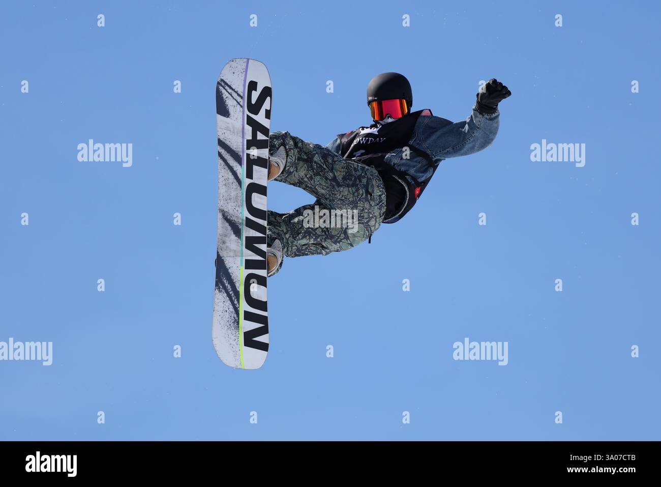Nagano, Japan. 1st Mar, 2025. Yuto Miyamura Snowboarding : COWDAY SLOPE ...