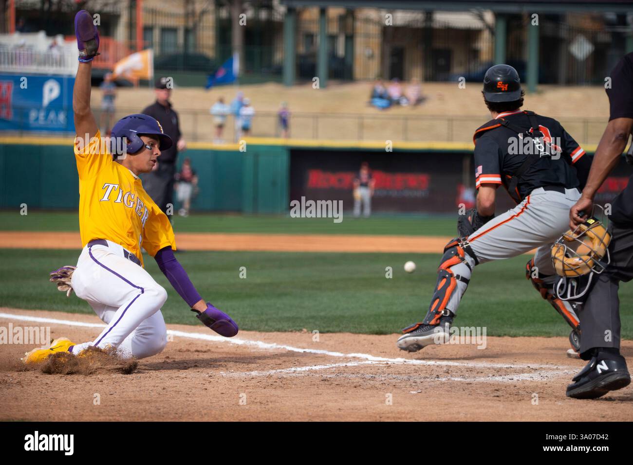 Frisco, Texas, USA. 2nd Mar, 2025. LSU outfielder DEREK CURIEL (6 ...