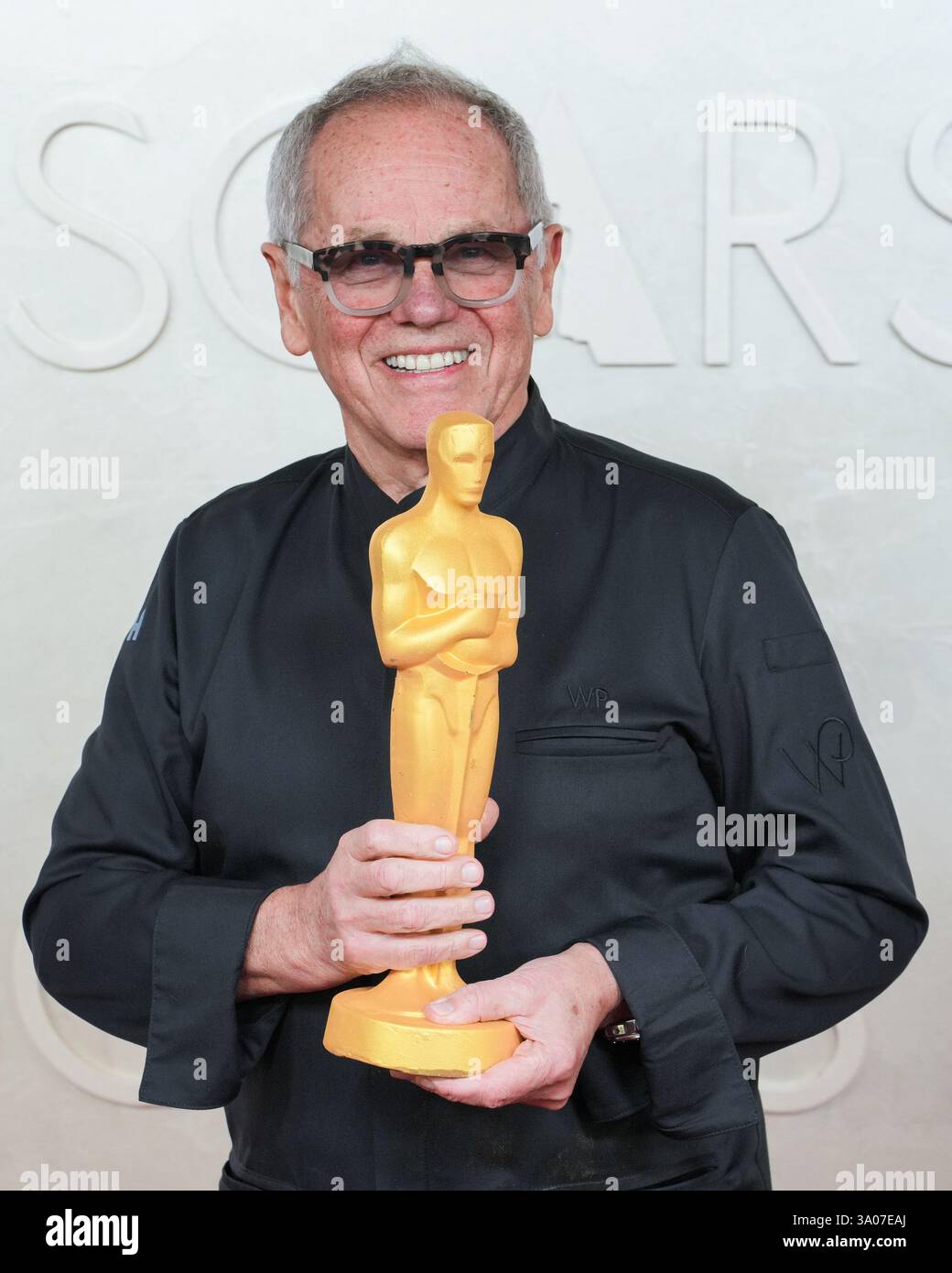 Los Angeles, USA. 02nd Mar, 2025. Wolfgang Puck walking on the red ...