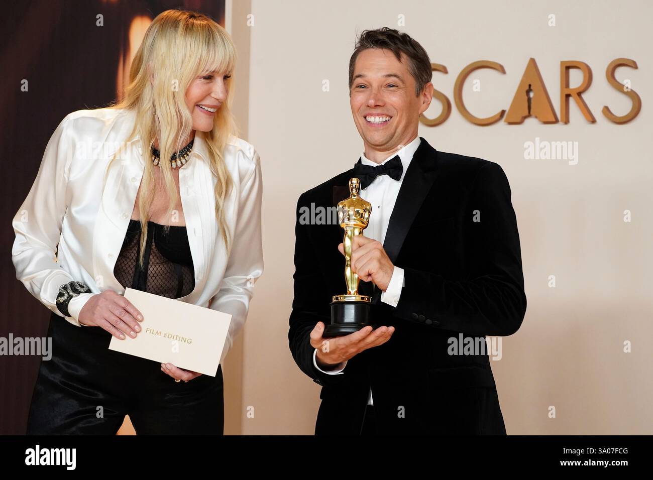 Daryl Hannah, left, and Sean Baker, winner of the award for best film ...