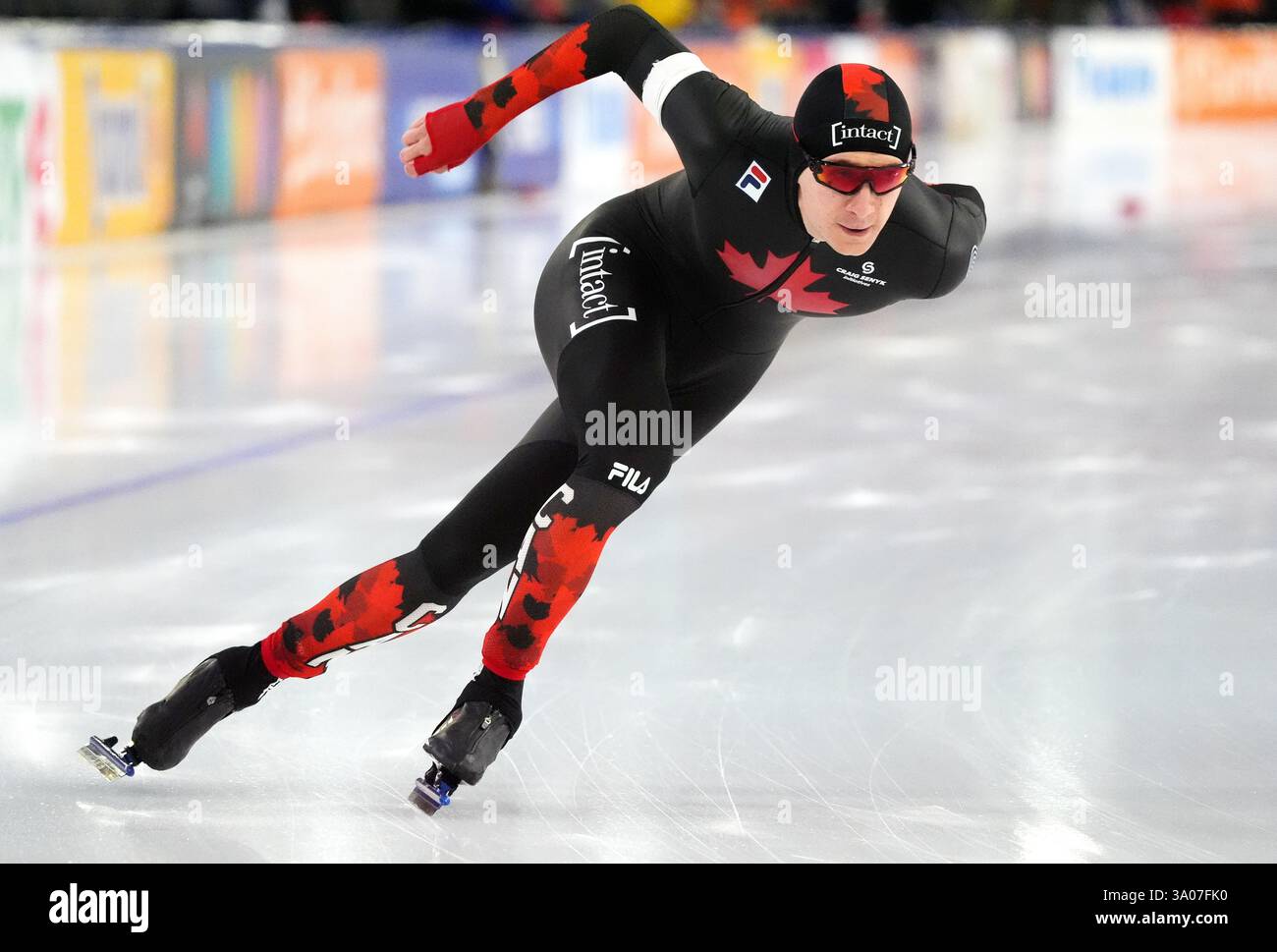Connor Howe (CAN) in action on 1000m men during ISU World Cup 6 on ...