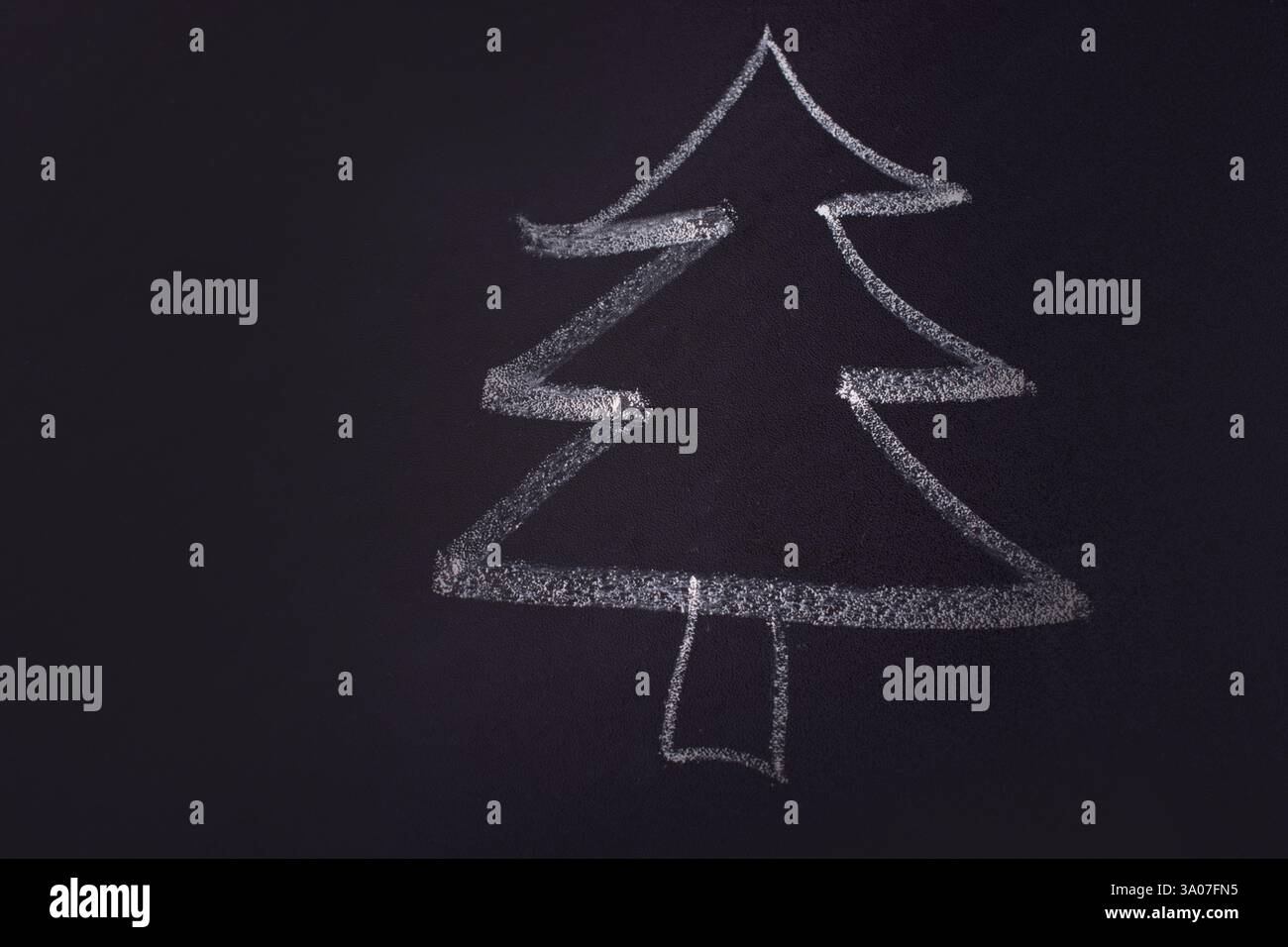 Hand drawing of tree with chalk on a blackboard Stock Photo - Alamy