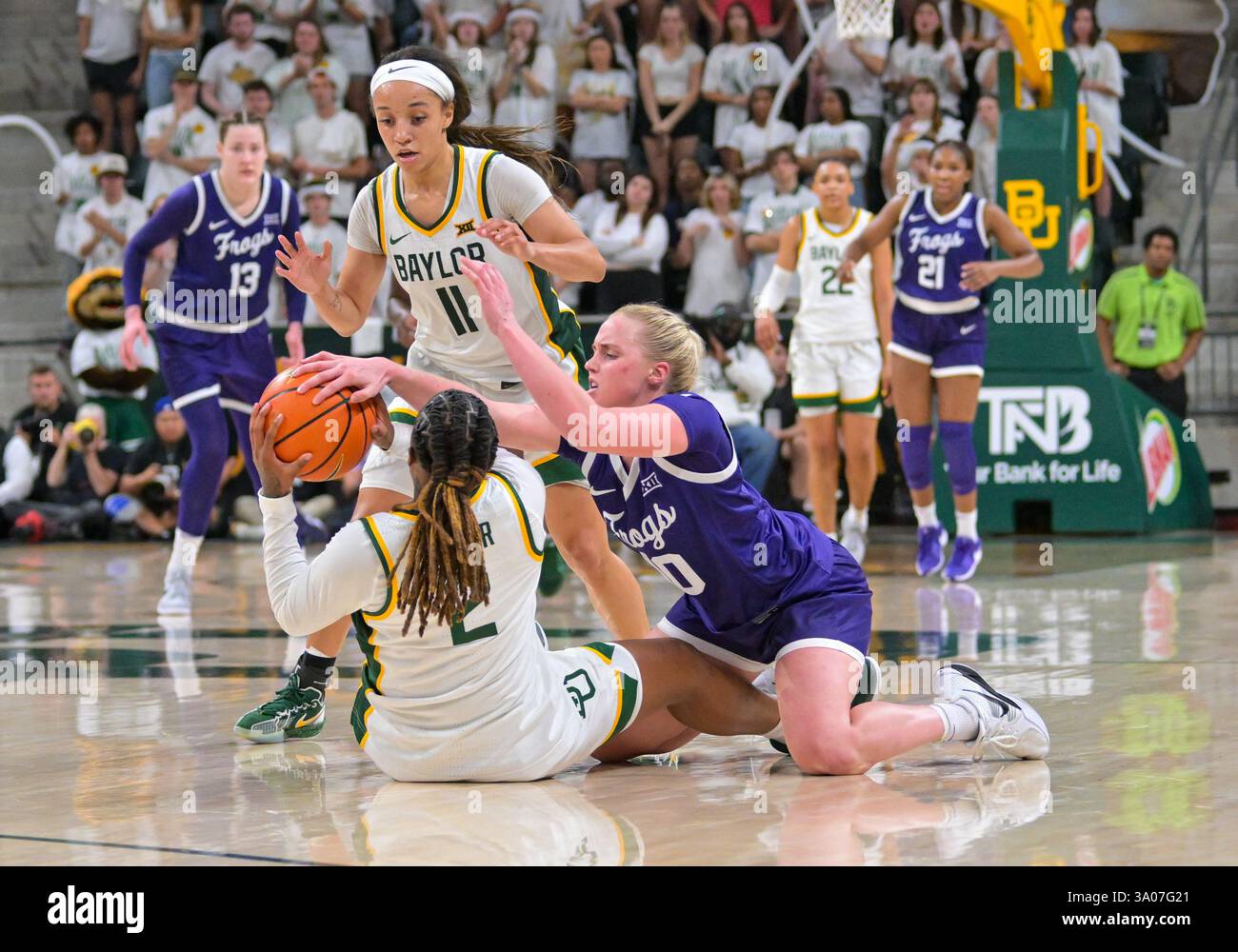 March 2, 2025: Baylor Lady Bears guard Yaya Felder (2) tries to keep ...