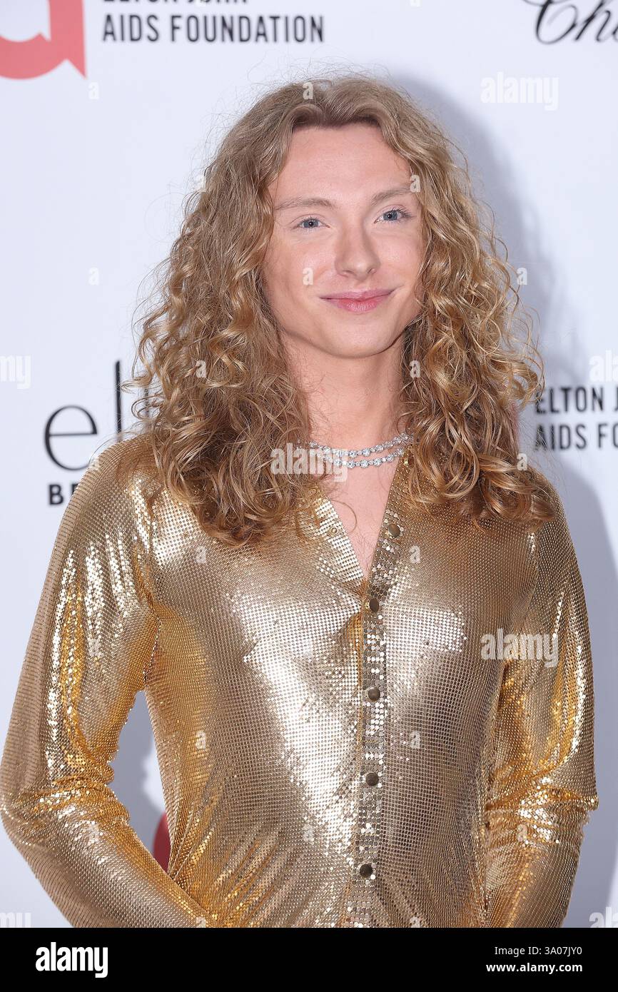 Bryce Lee attends Elton John AIDS Foundation's 33rd Annual Academy ...