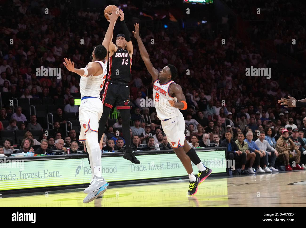 Miami Heat guard Tyler Herro (14) attempts a 3-pointer as New York ...