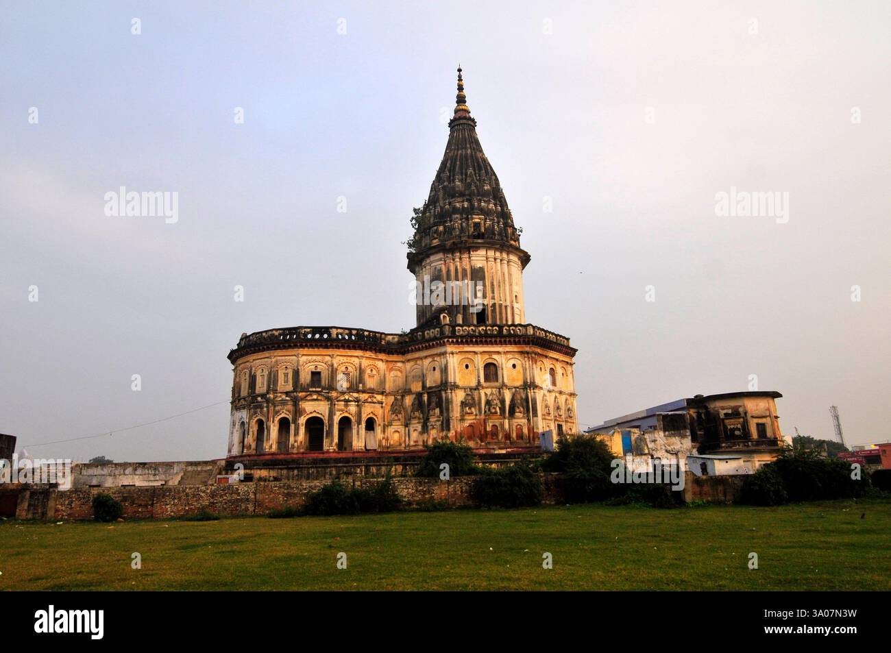 Raj Dwar Mandir in Ayodhya, Uttar Pradesh, India Stock Photo - Alamy