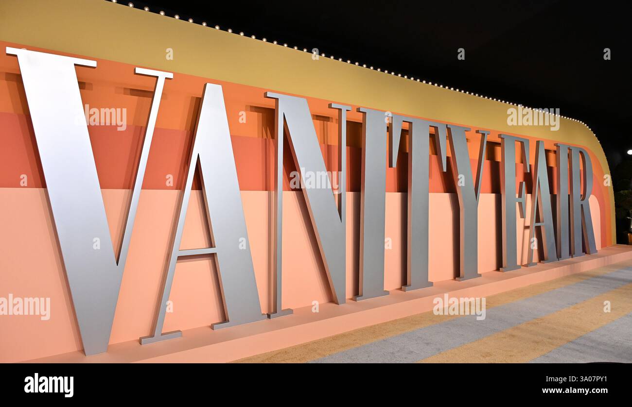 Beverly Hills, USA. 02nd Mar, 2025. Atmosphere arriving at the Vanity ...