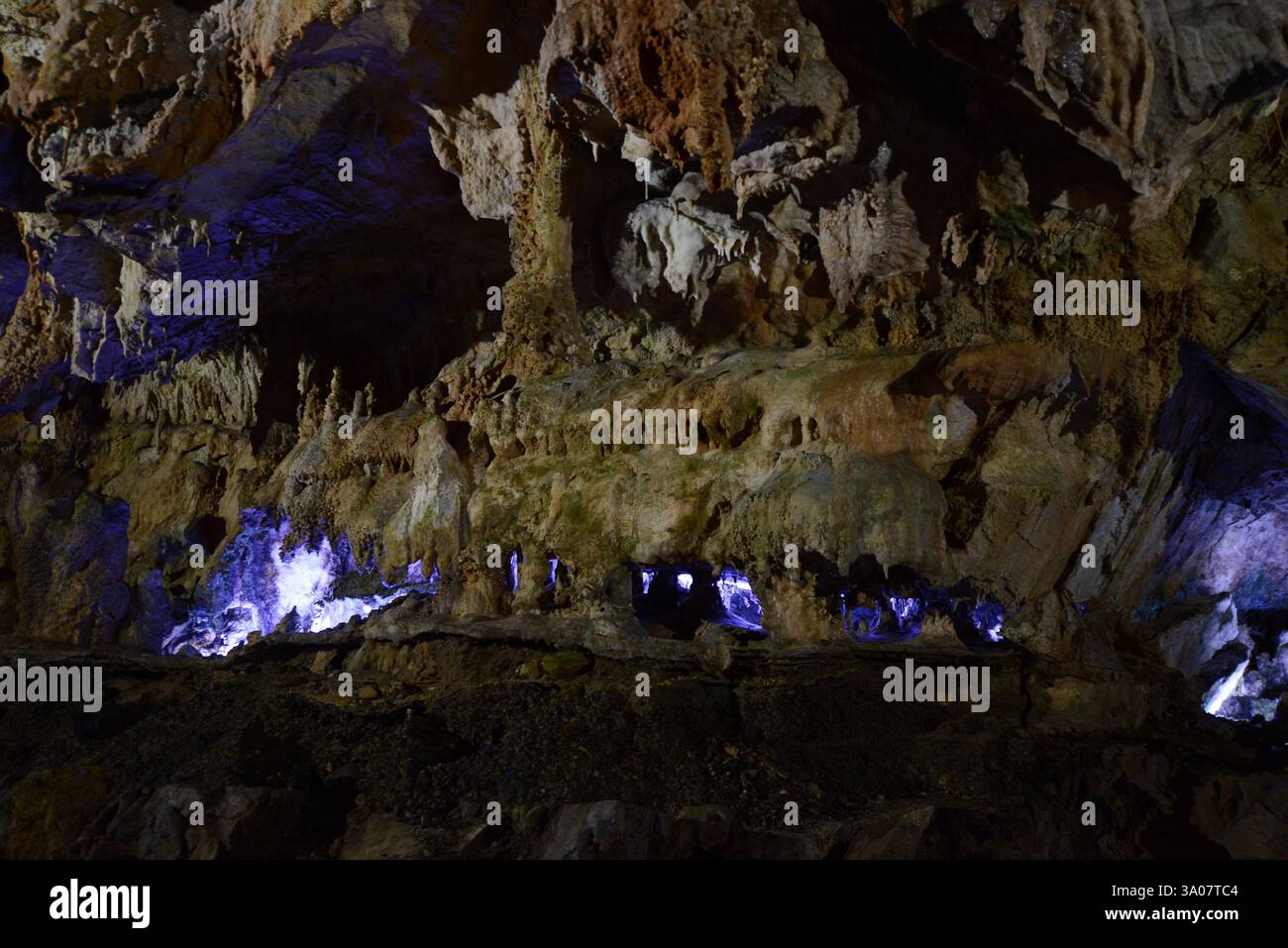 The Hida Great Limestone Cave in Gifu prefecture, Japan Stock Photo - Alamy