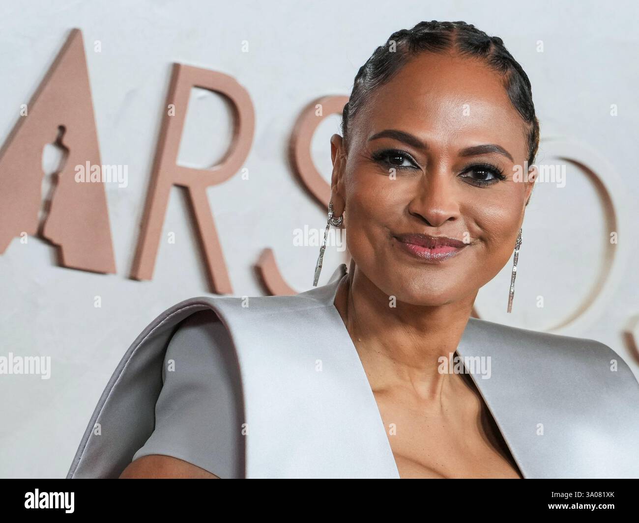 Los Angeles, USA. 02nd Mar, 2025. Ava DuVernay walking on the red ...