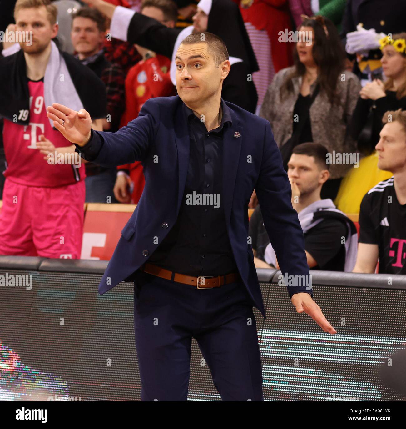 Headcoach Marko Stankovic (Bonn), Telekom Baskets Bonn vs Rostock ...