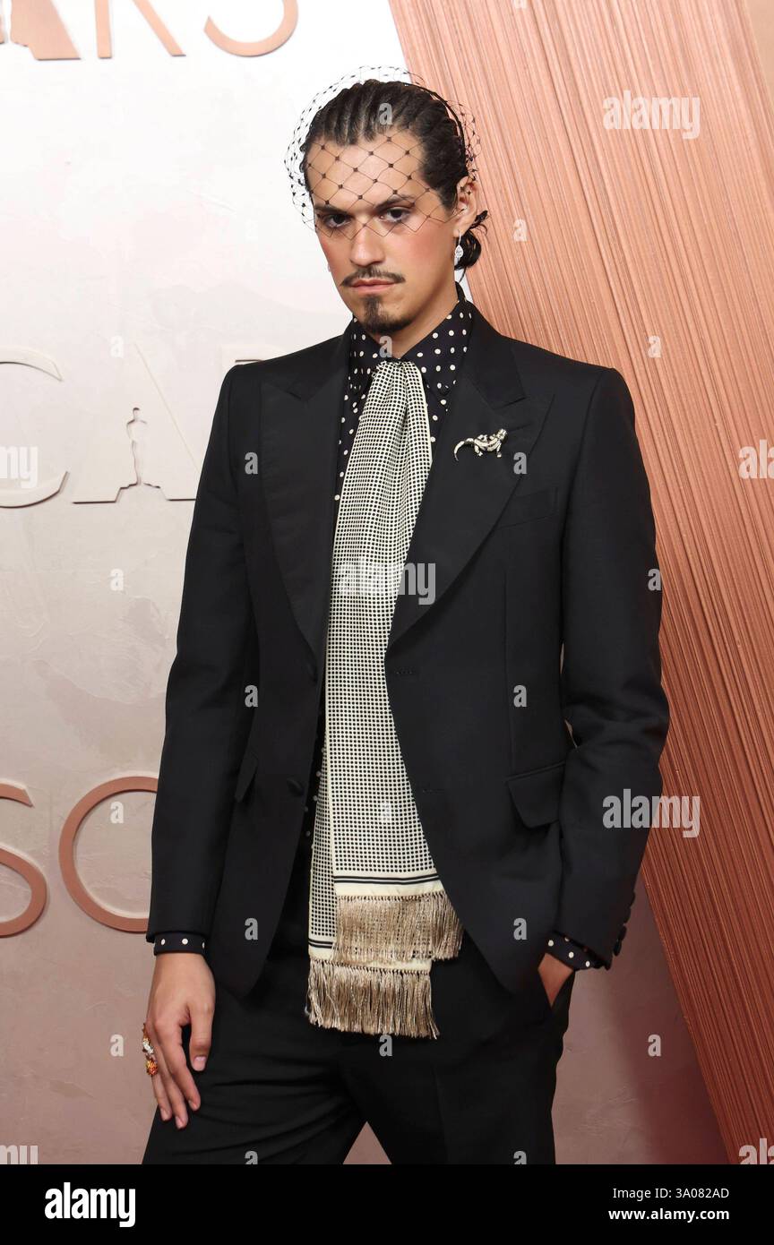 Omar Apollo bei der Oscar Verleihung 2025 / 97th Annual Academy Awards ...