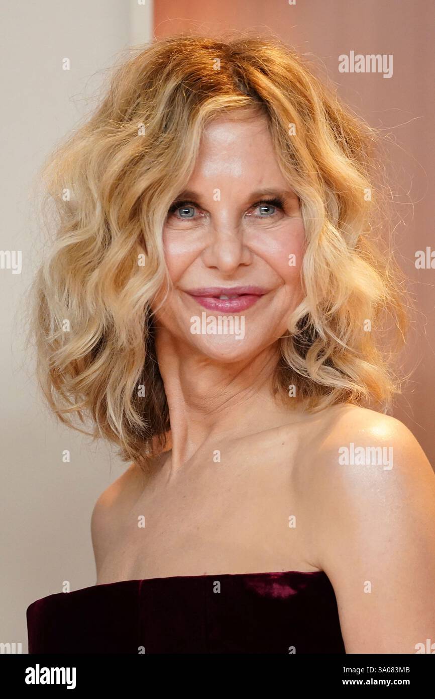 Meg Ryan poses in the press room at the Oscars on Sunday, March 2, 2025 ...