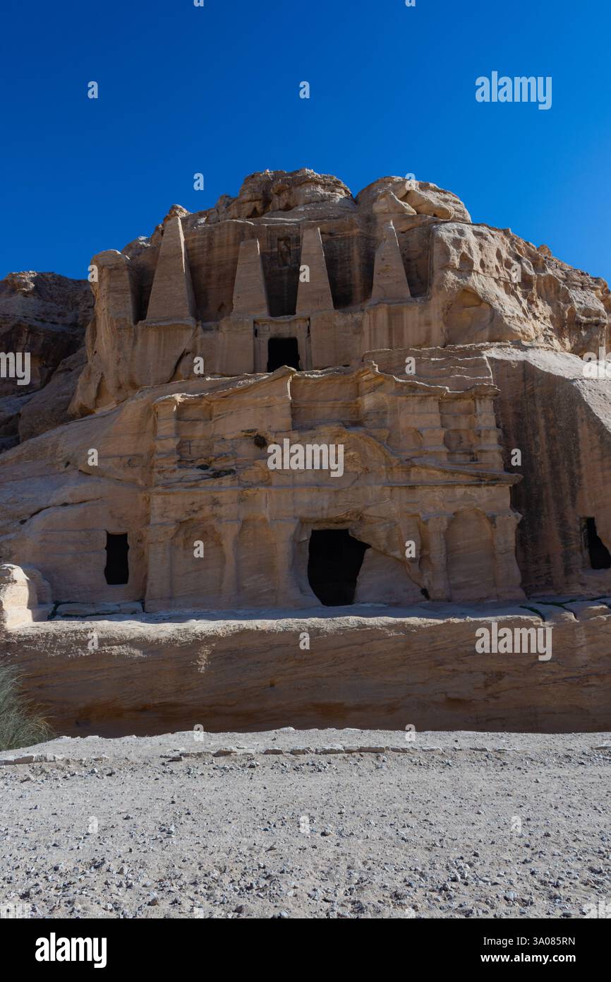 Crown shaped Rock Tomb, Petra, Jordan Stock Photo - Alamy