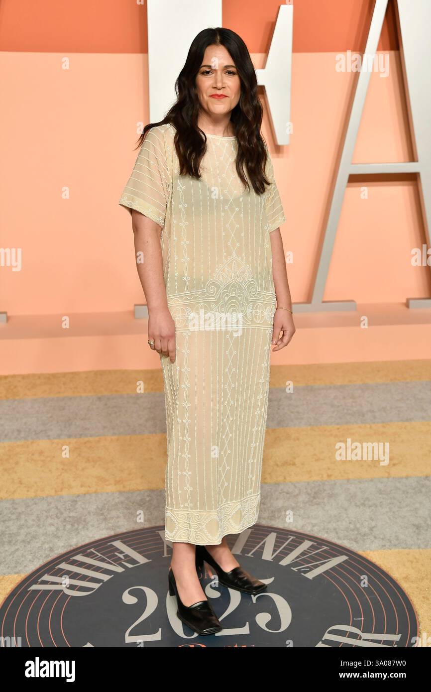 Abbi Jacobson arrives at the Vanity Fair Oscar Party on Sunday, March 2, 2025, at the Wallis ...