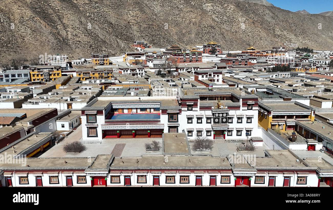 **CHINESE MAINLAND, HONG KONG, MACAU AND TAIWAN OUT** Aerial photo ...