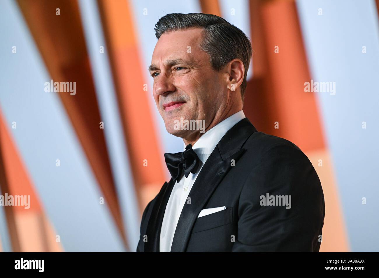USA. 02nd Mar, 2025. Jon Hamm walking on the red carpet at the 2025 ...