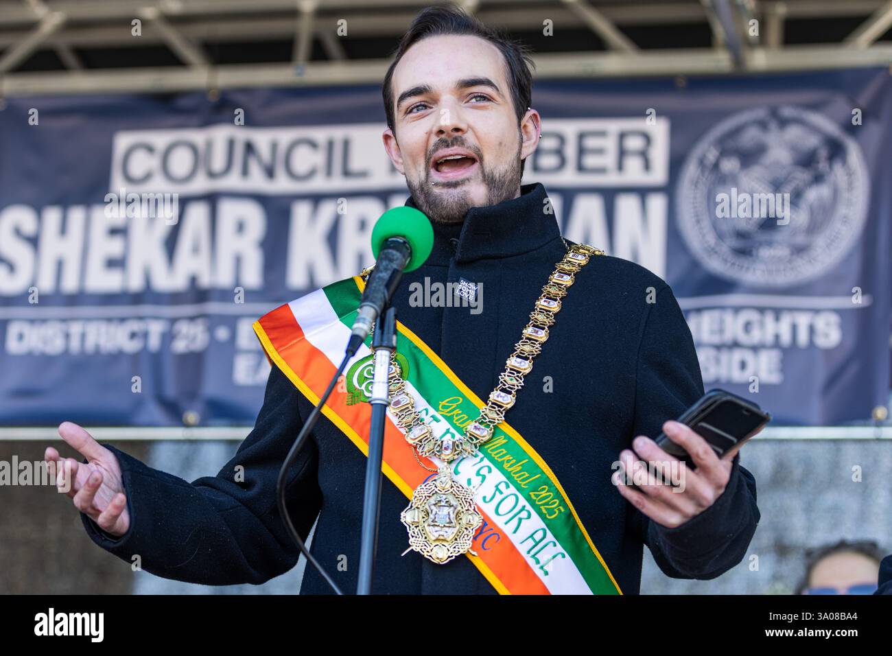 Queens, USA. 02nd Mar, 2025. Councillor Micky Murray, the Lord Mayor of ...