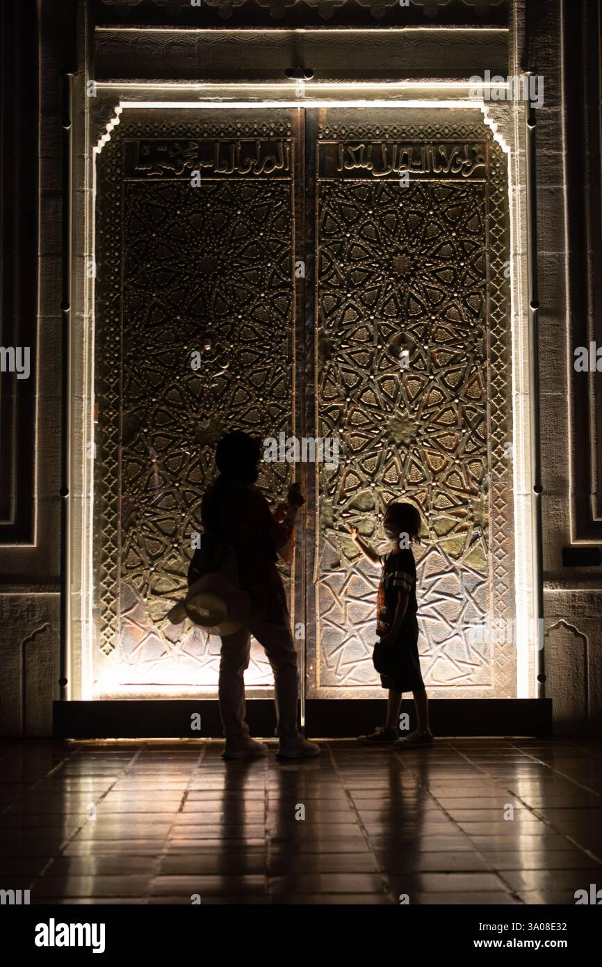 Traditional islamic art. Indoor medieval door decoration Stock Photo ...