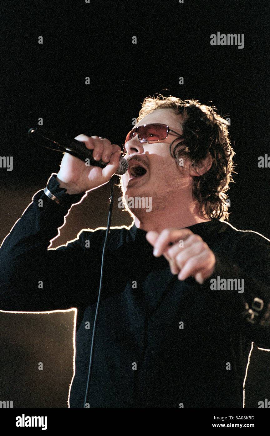 Zucchero fornaciari festivalbar hi-res stock photography and images - Alamy
