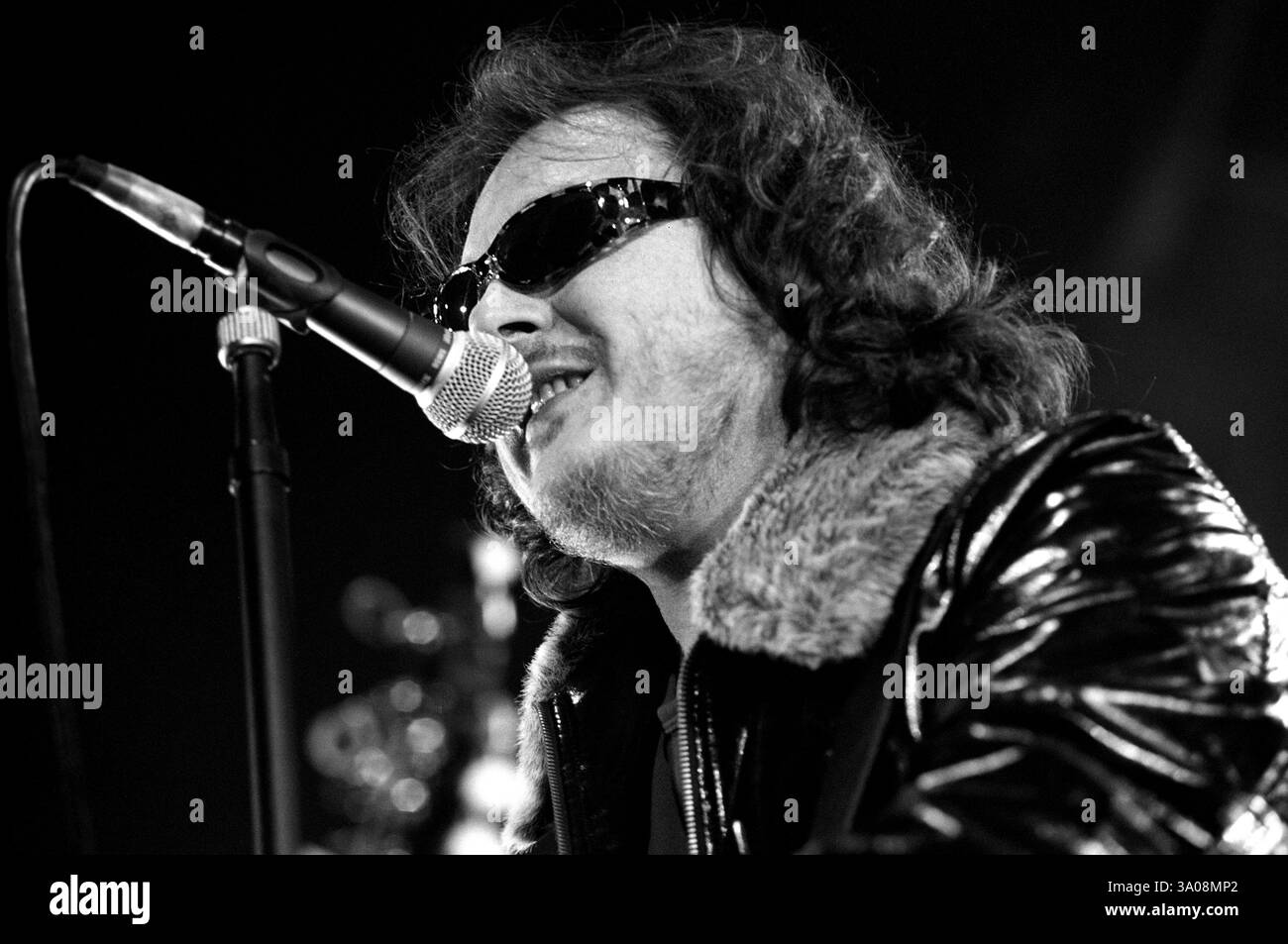 Milan Italy 17/02/1999: Zucchero Fornaciari,Italian singer,during the ...